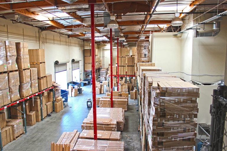 72-320 Manufacturing - Riverside County Warehouses for Rent